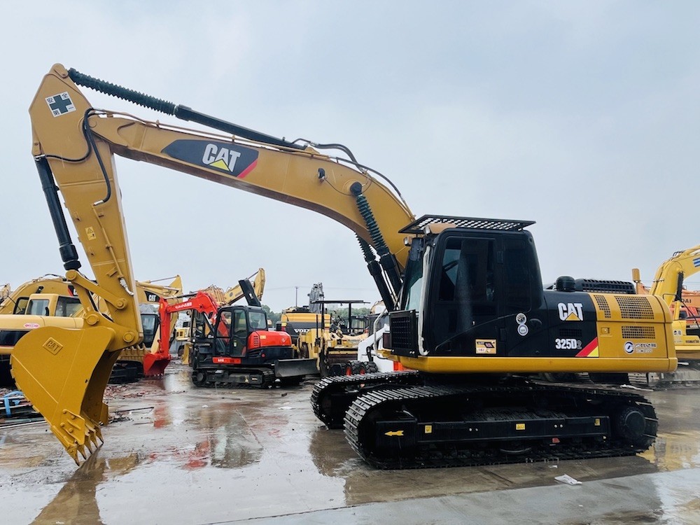 Cat Caterpillar 325D Hydraulic Crawler Excavator 25 Ton Bagus Digunakan ...